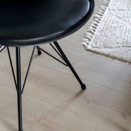 Stolben beskyttelse i formpresset filt